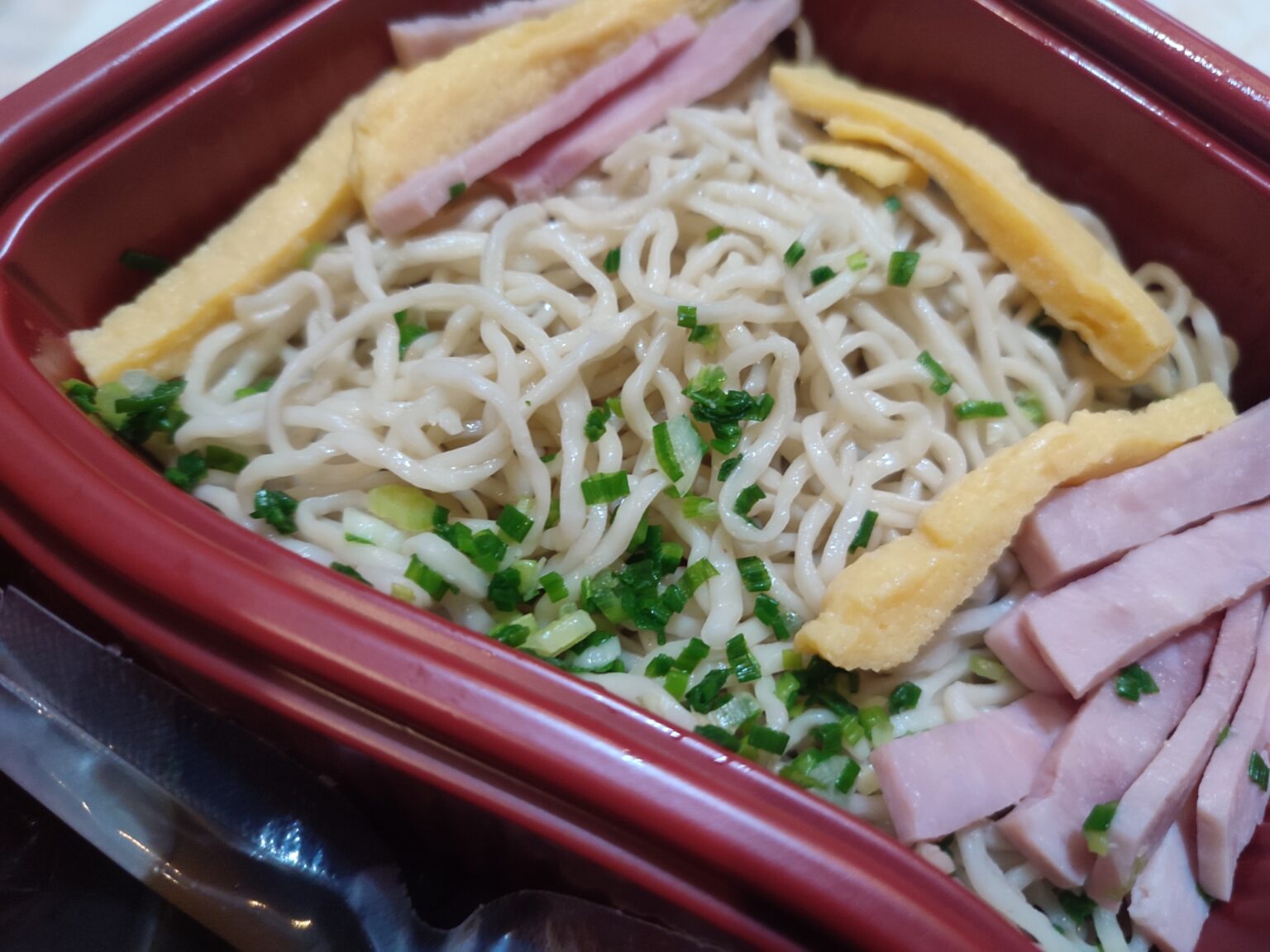 セブンイレブンのRAKKI「冷やし中華」タロットカード付き | タイランドハイパーリンクス：Thai Hyper