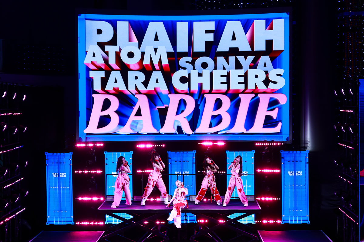 G’NEST初のガールズグループ「VIIS」の正式デビューステージ[VIIS Barbie (Oops! Oops!) Debut ...