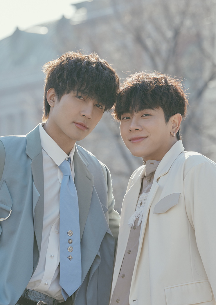 タイBLドラマ「A Tale of Thousand Stars」主演カップル役のEarth＆Mixの写真集発売 | タイランドハイパー ...