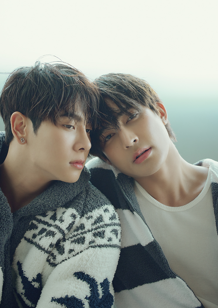 タイBLドラマ「A Tale of Thousand Stars」主演カップル役のEarth＆Mixの写真集発売 | タイランドハイパー ...