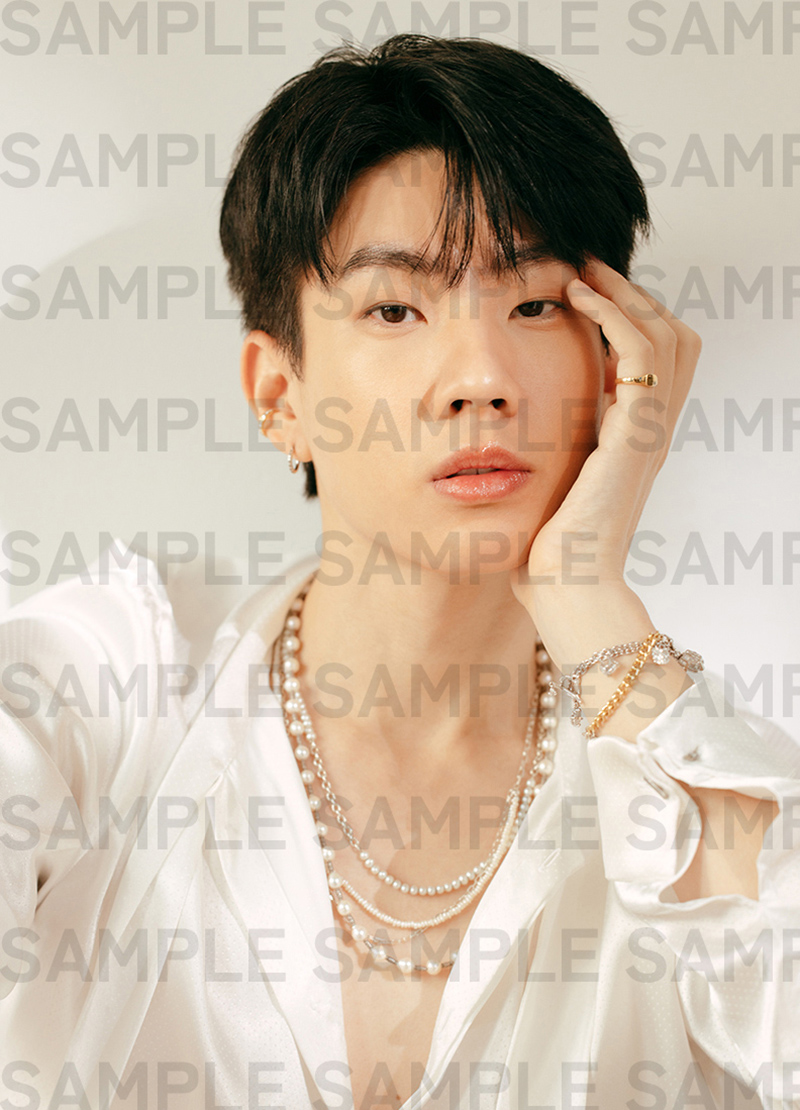 Off＆Gun、日本初の写真集を発売！ 東京での“世界で一番かわいい関係”の2人を収録 | タイランドハイパーリンクス：Thai Hyper ...